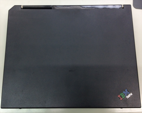 2003年発売 IBM ThinkPad R40e の分解 | 一寸の虫にも五分の魂